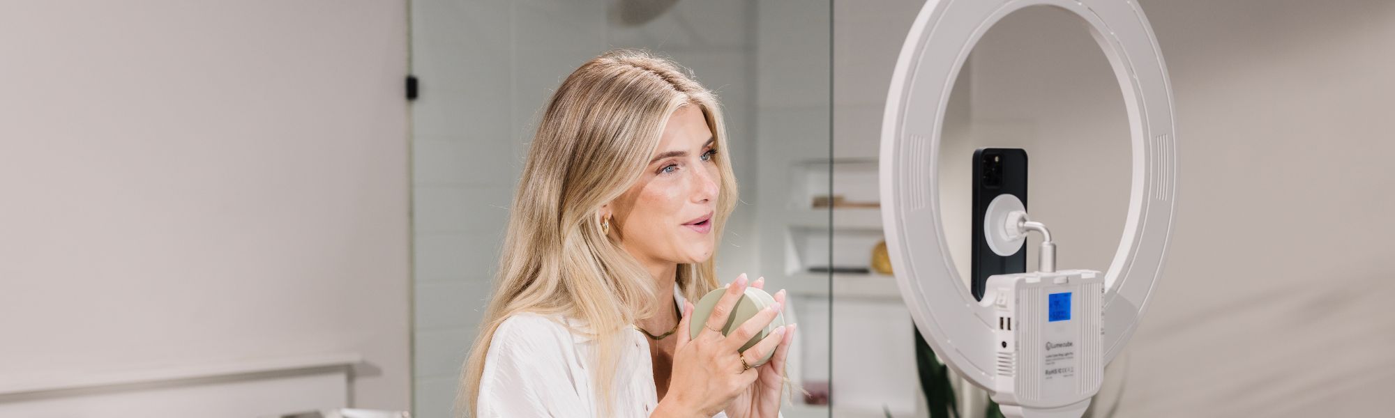 Beauty Lighting - Professional Lights for Beauty Services & Applications