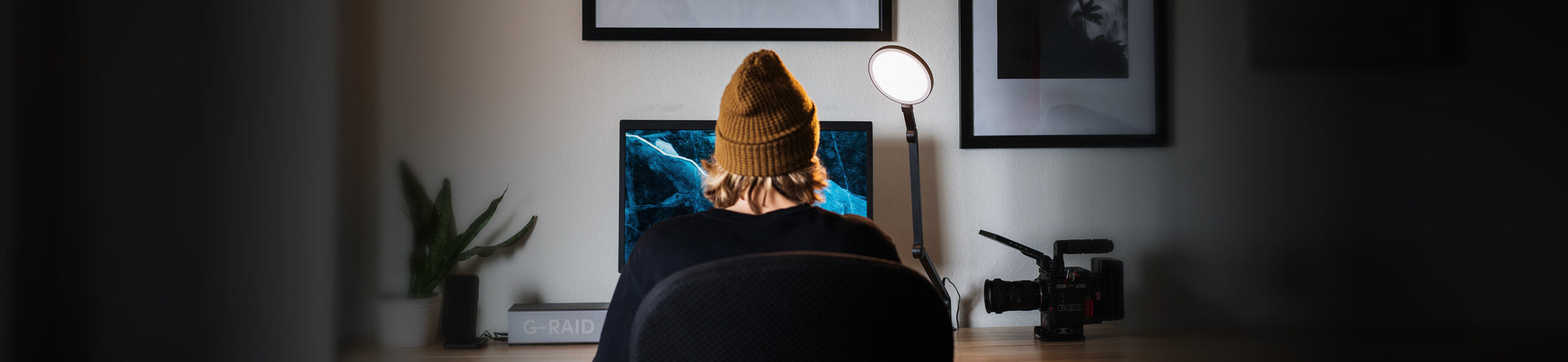 Task Lamps - LED Task Lighting For Any Home or Office Workspace | Lume Cube